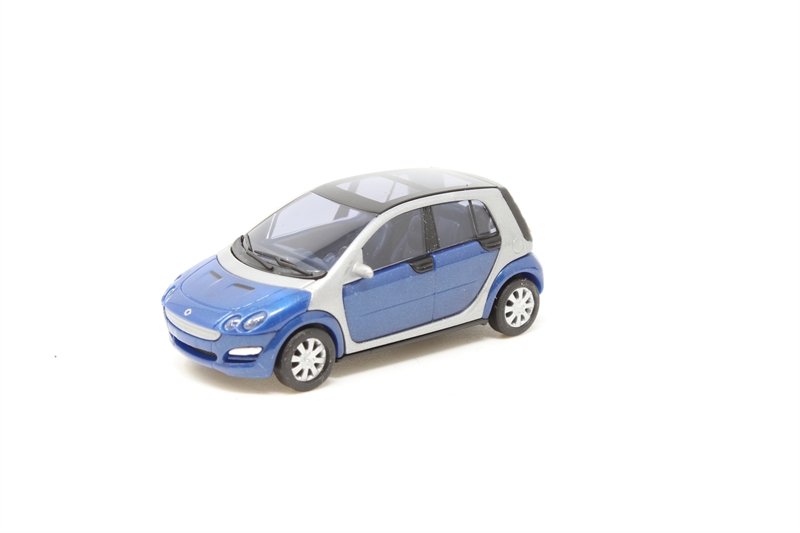 Busch 0017725V001C06Q00 Smart Forfour in star blue - dealership packaging