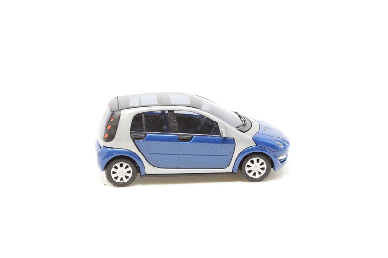 Busch 0017725V001C06Q00 Smart Forfour in star blue - dealership packaging
