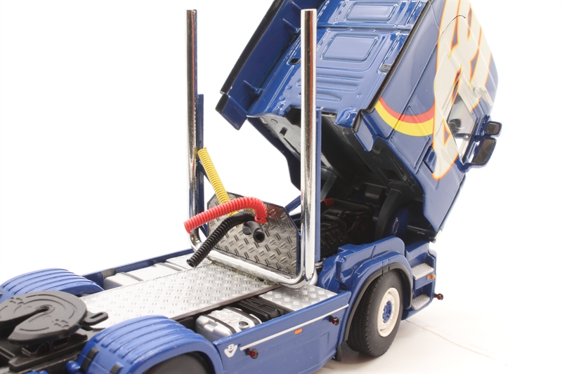 WSI Models 01-1622 Scania R Series 6x2 with 3-Axle Step Frame Box ...