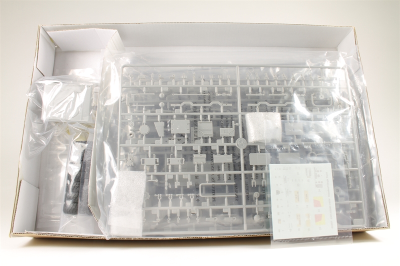 Trumpeter 01007TM M1083 FMTV Standard Cargo Truck - Hattons