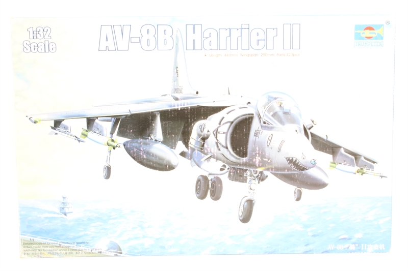 Trumpeter 02229TM AV-8B Harrier II
