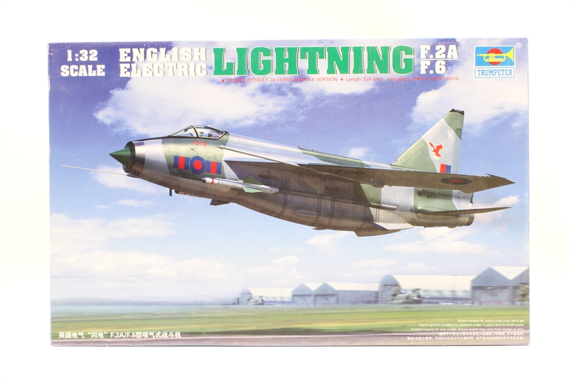 Trumpeter 02281TM BAC Lightning F.2A/F.6