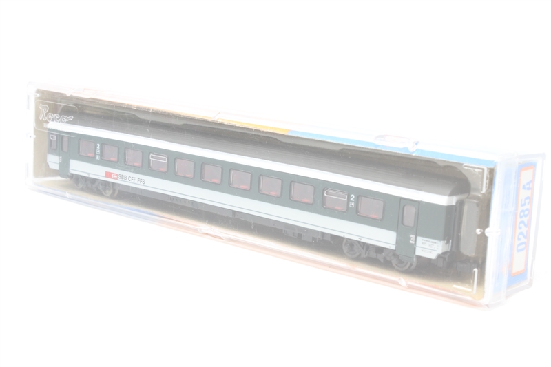 Roco 02285A 2nd Class Passenger Coach of the SBB - Hattons