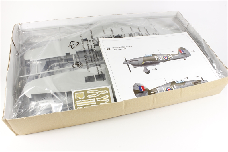 Trumpeter 02417TM Hawker Hurricane Mk.IID Tropical