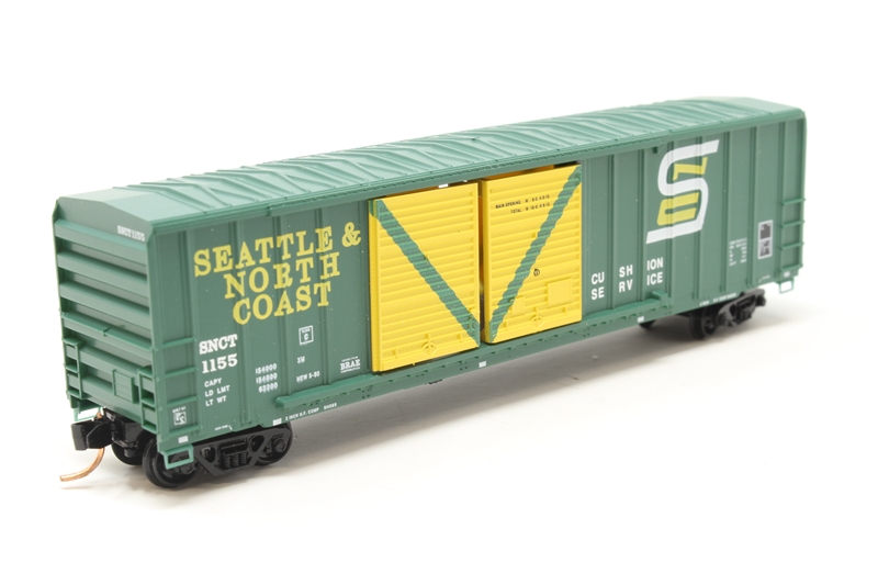 Micro-Trains 03000240 50' steel rib double sliding door no roofwalk - Hattons