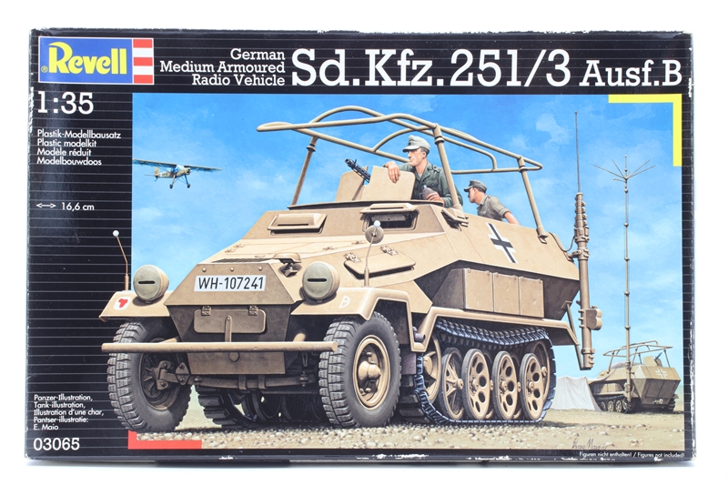 Revell 03065 SdKfz 251/3 Ausf B radio vehicle - Hattons