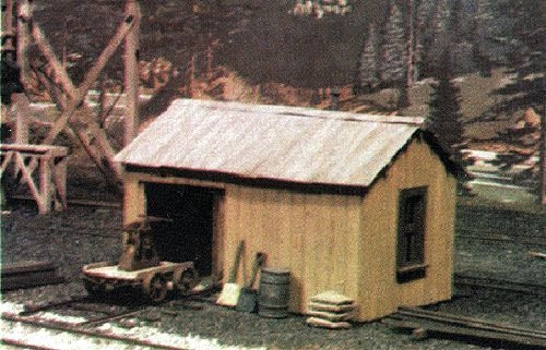 Durango Press 032DP Hand Car Shed Kit with HO Hand Car