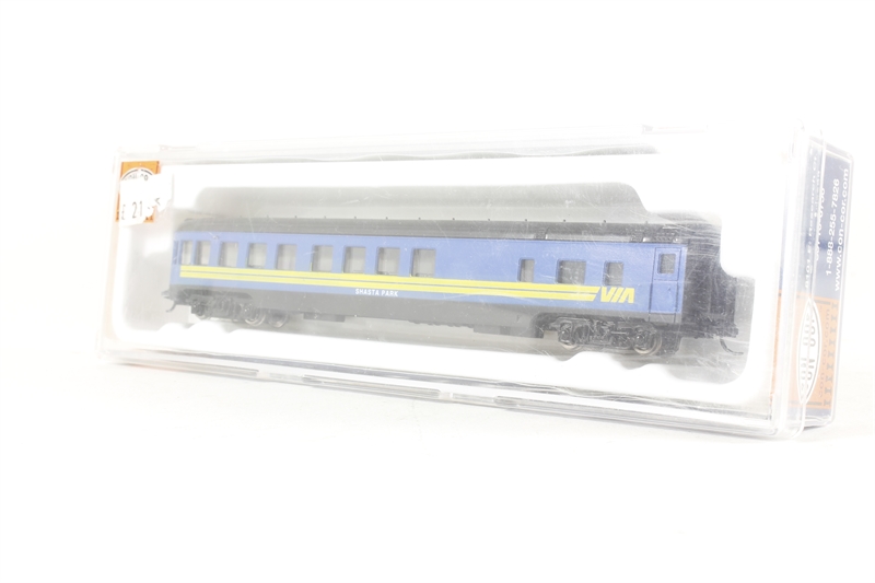 Con-Cor 0404 Observation Car 'Canadian National' in Blue - Hattons