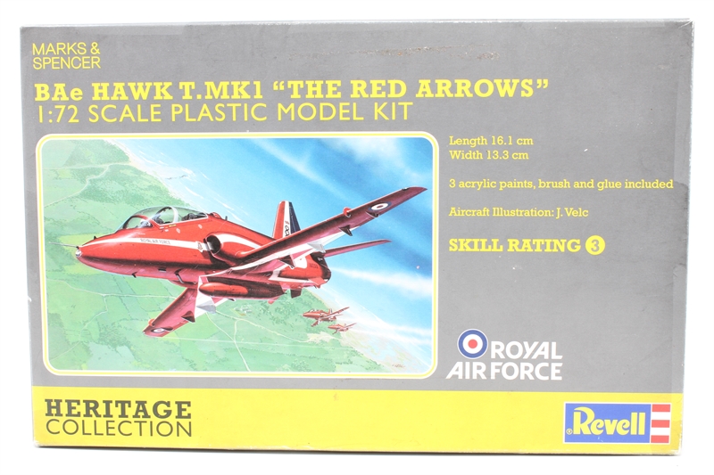Revell 04622 BAe Hawk T. Mk.1 "Red Arrows" - Hattons
