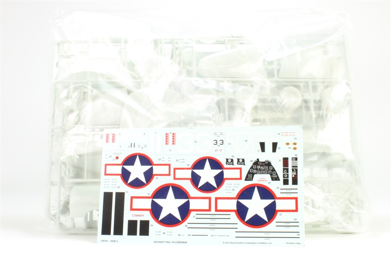 Revell 04781 Vought F4U-1A Corsair Fighter