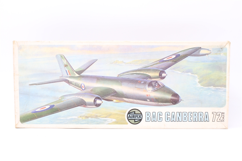 Airfix 05012-8 BAC Canberra