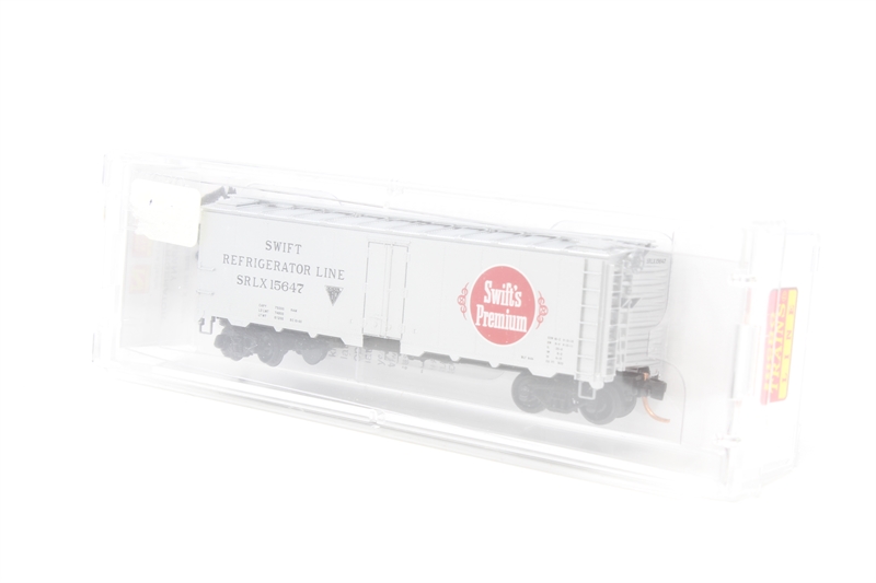 Micro-Trains 05900150 40' steel ice reefer of the Swift - Hattons