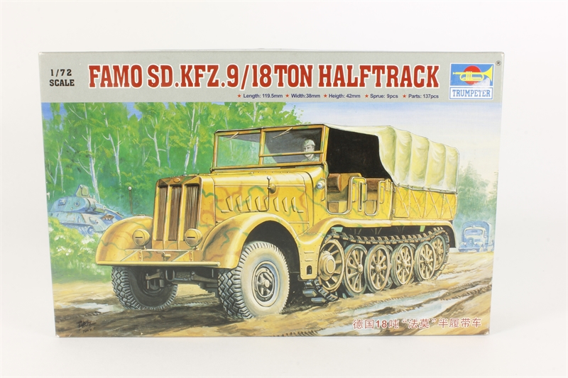 Trumpeter 07203TM SdKfz 9 FAMO German 18ton Half Track - Hattons