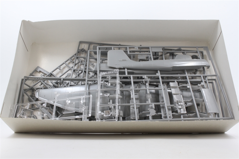 Hasegawa Hobby Kits 09116HAS Junkers Ju 87B-2 Stuka 'Desert Stuka'