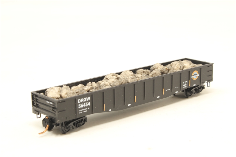 Micro-Trains 10500141 50' 14 panel fishbelly side fixed end gondola of