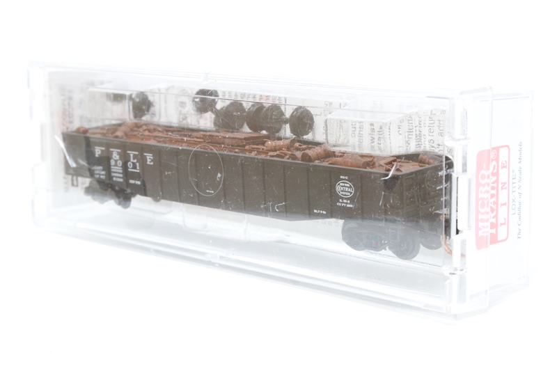 Micro-Trains 105580-2 50' 14 panel fishbelly side fixed end gondola of