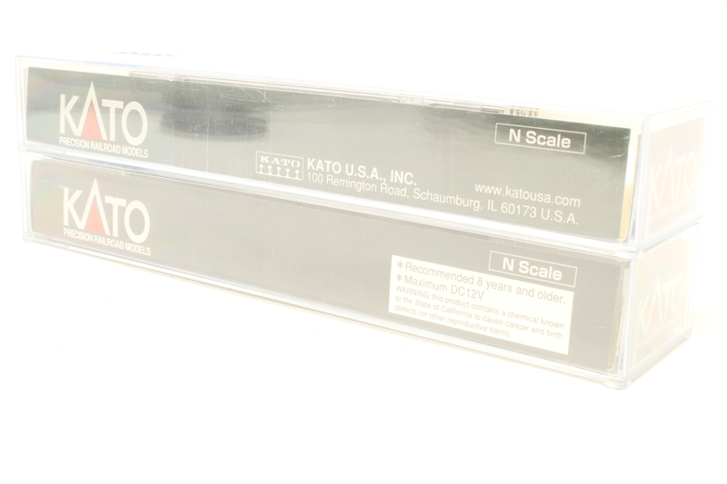 Kato 106-3506 60' material handling boxcar of Amtrak - aluminum, red,