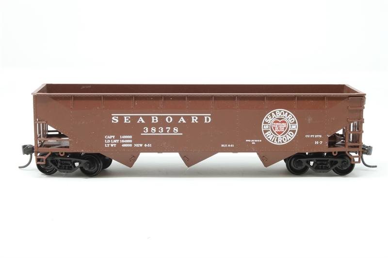 Bowser 11040BOW 70 ton offset 3-bay hopper wagon kit 'Seaboard'