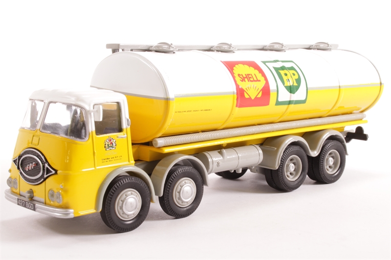 Corgi 11501ERF ERF KV Elliptical Tanker with Petrol Pump - 'Shell/BP'