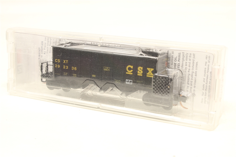 Micro-Trains 12500070 3-bay Ortner rapid discharge open hopper of CSX