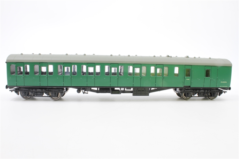 Replica Railways 12591-S43374 Mk1 Brake Coach S43374 in SR Green - Split