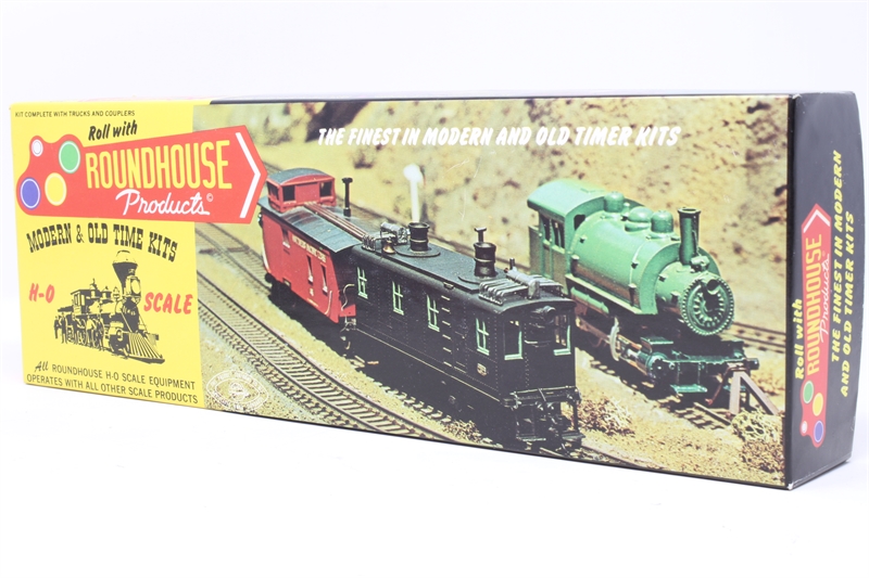 Roundhouse Products 1319RND 60ft Bulkhead Flat car with load "Longview