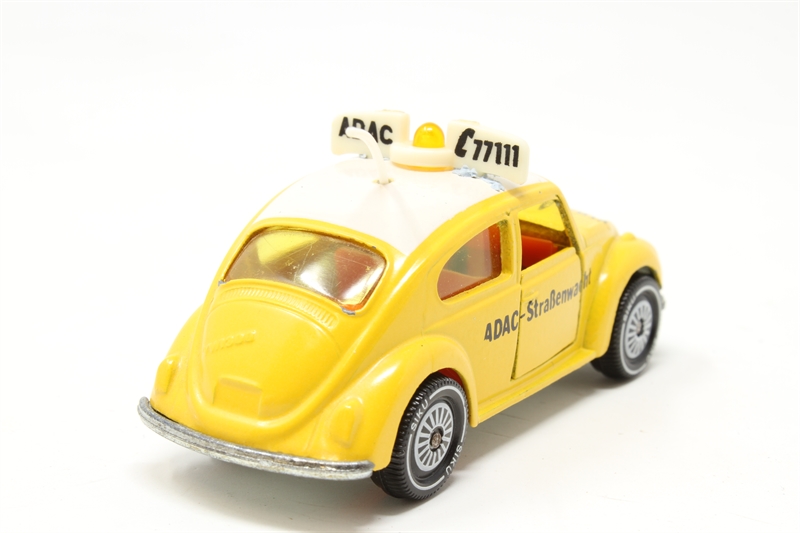 Siku 1324SIK Volkswagen 1300 in yellow 'Adac Strassenwacht'