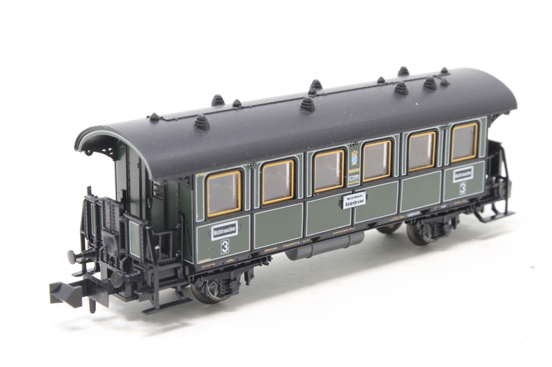 Minitrix 13315 4-Wheel 3rd Class Compartment Coach of the K.Bay.Sts.B.