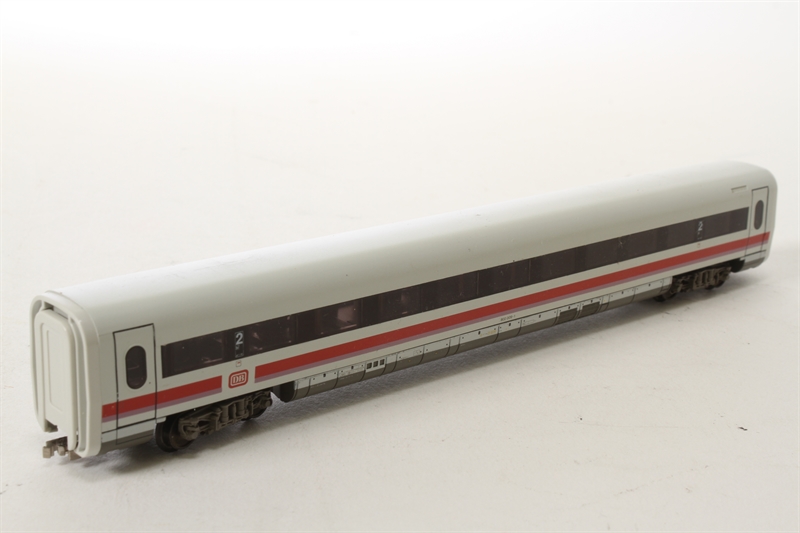 Minitrix 13369Mini ICE 2nd class carriage of the DB