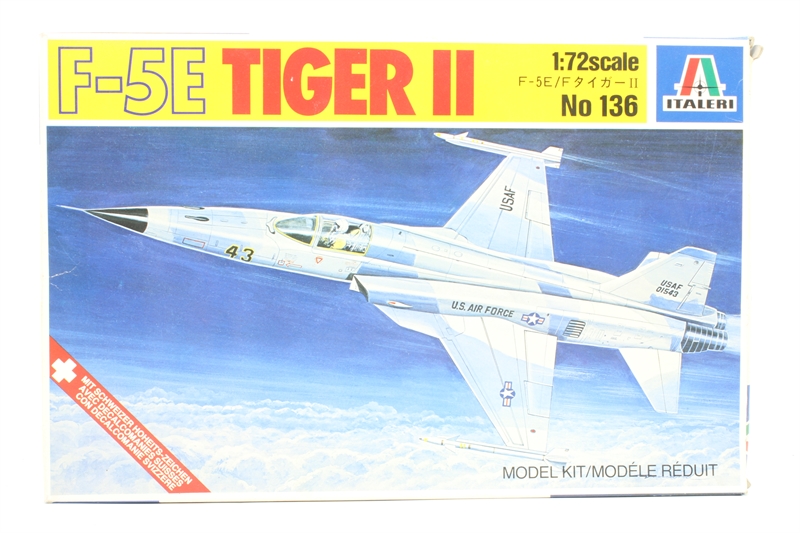 Italeri 697102D-01-3005 F-5E Tiger II