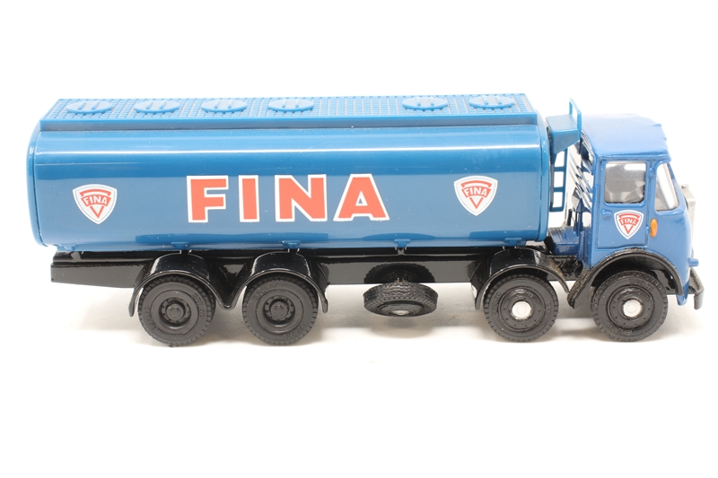 EFE 13701EFE Atkinson 8-Wheel Tanker - 'Fina' - Hattons