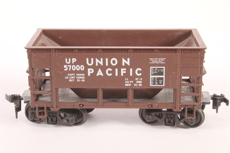 Roundhouse Products 1424 Ore Car in Union Pacific Livery - Hattons