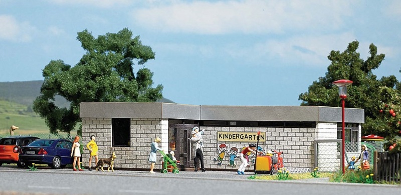 Busch 1434BUH Kindergarten Building Kit