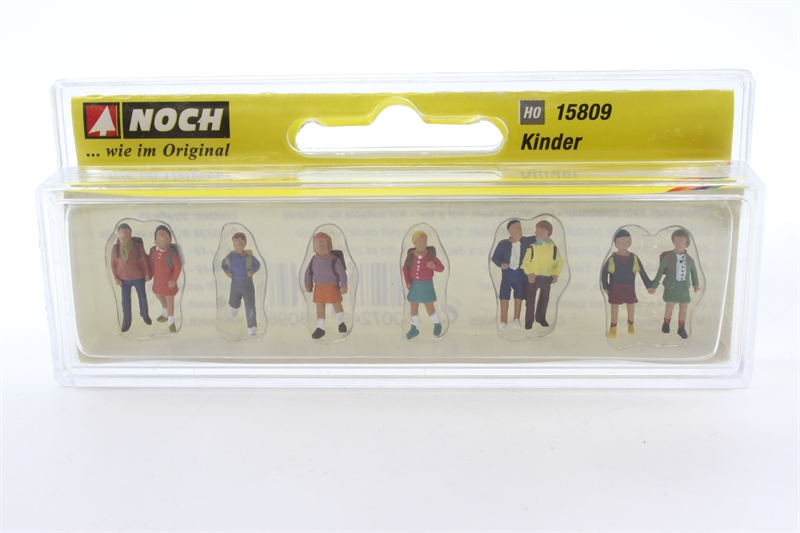 Noch 15809 Children figures x6 - Hattons