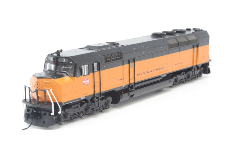 Athearn 16879ATH F45 EMD 3 of the Milwaukee Road - digital - Hattons