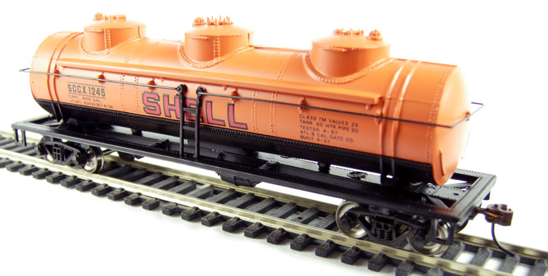 Bachmann USA 17134BAC 40ft 3-dome tank car in Shell livery