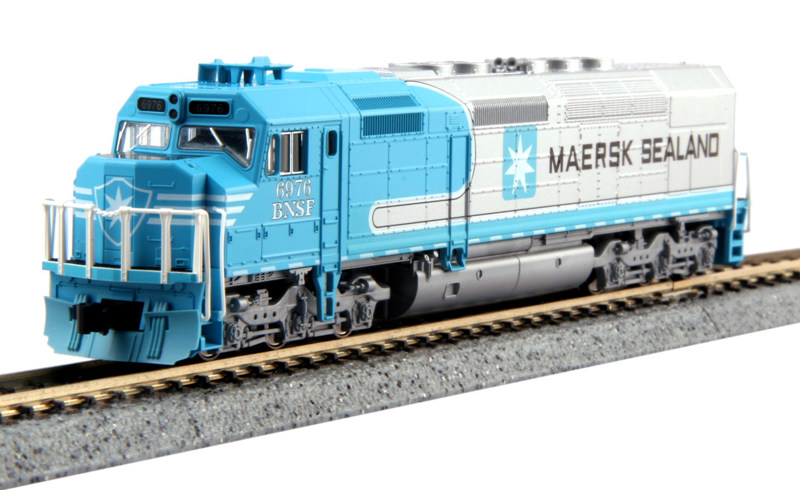 Kato 176-9241-DCC SDP40F Type IVb EMD 6976 of Maersk - - Hattons