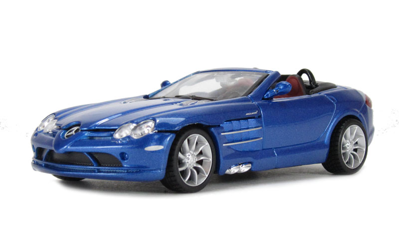 Bburago 18-42014BU Mercedes SLR McLaren - Blue - Hattons