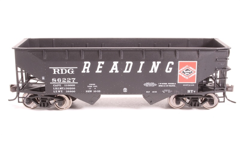 Atlas 18911Atlas 2-Bay Offset Side Hopper #86227 of the Reading Railroad