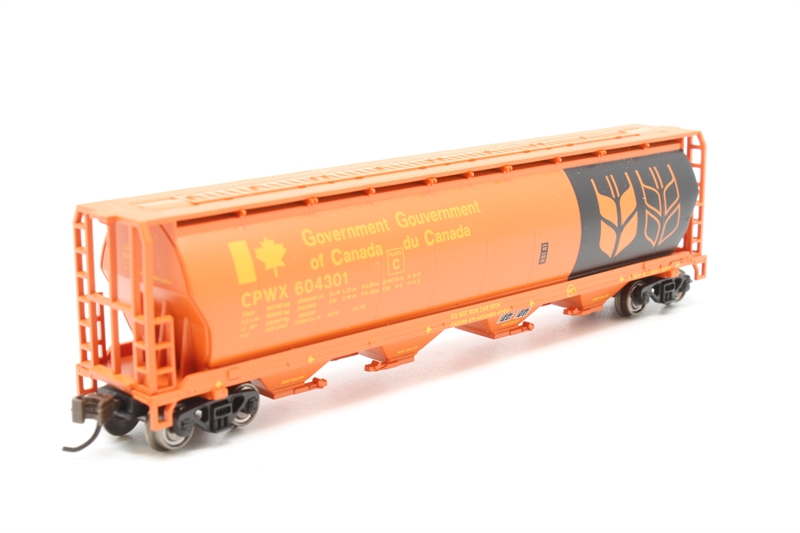 Bachmann USA 19154BAC 4-bay cylindrical covered hopper of the Canadian