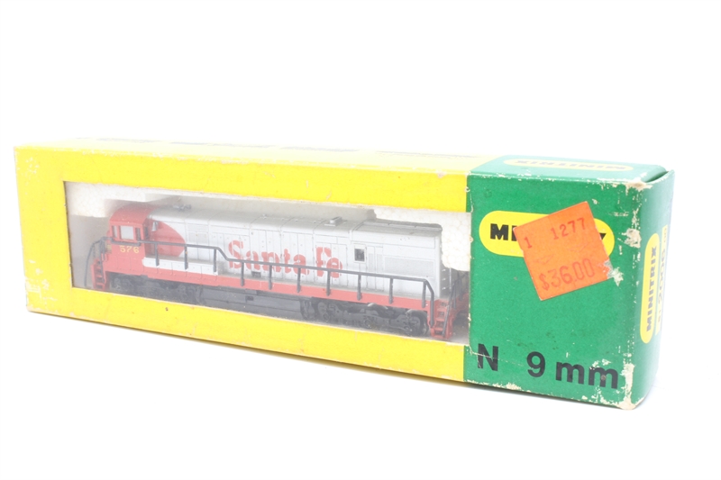 Minitrix 2006-576 U28C GE 576 of the Santa Fe - Hattons
