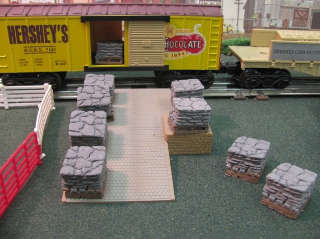 DP Model Train Products 2007DPMP Cut Stone Pallets (9-Pack)
