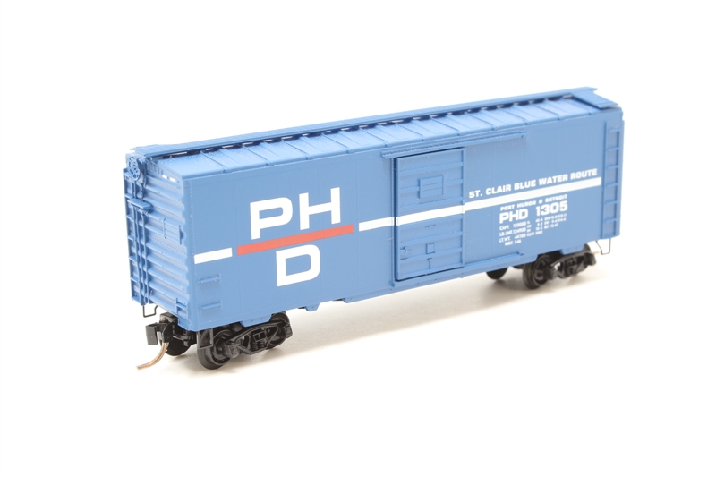Micro-Trains 20150-1305 40' steel PS-1 boxcar of the Port Huron & Detroit