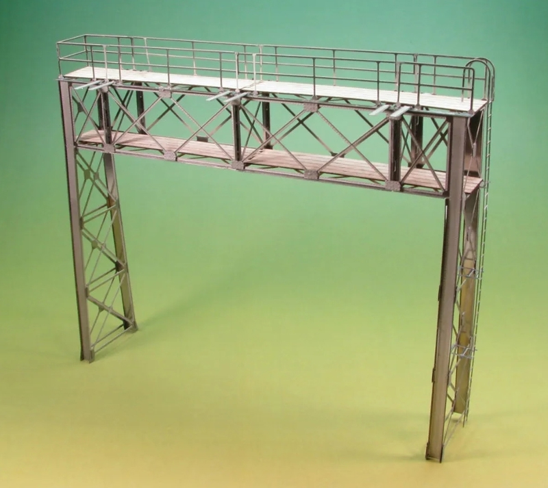 Showcase Miniatures 2020SHO Steel Frame Signal Bridge Kit