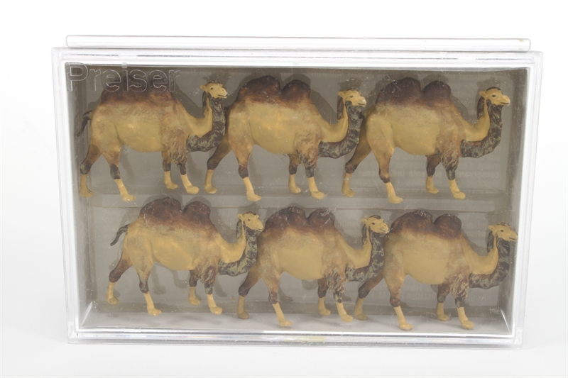 Preiser 20383 Camels - Hattons
