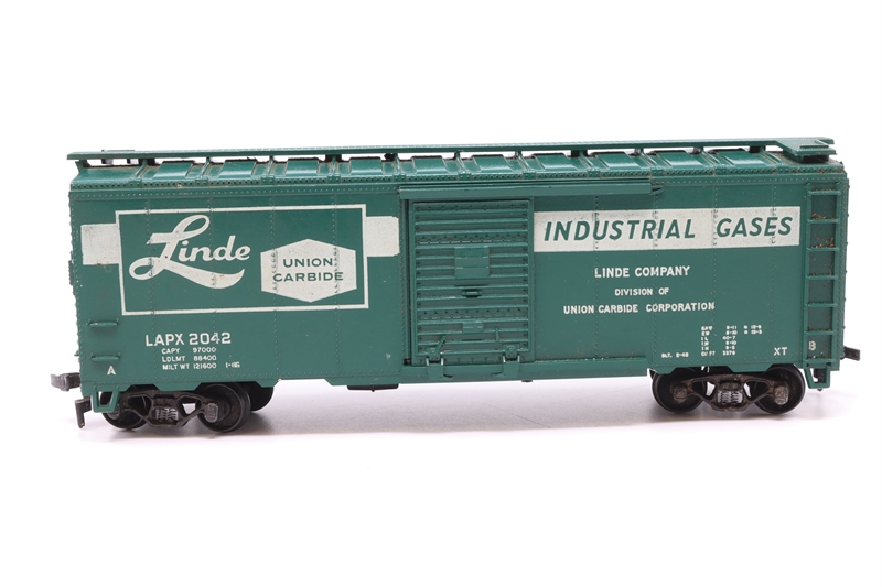 Athearn 2042ATH 40' single door boxcar 2042 'Linde Union Carbide'