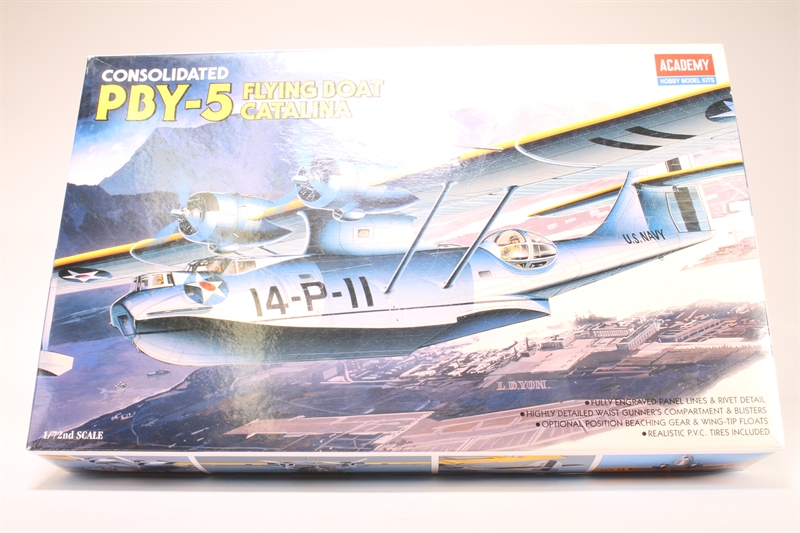 Academy 2123AY Consolidated PBY-5 Catalina Flying Boat