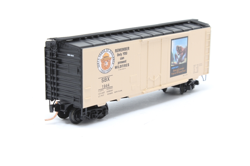 Micro-Trains 21480 40' steel plug door boxcar of the Smokey Bear - black