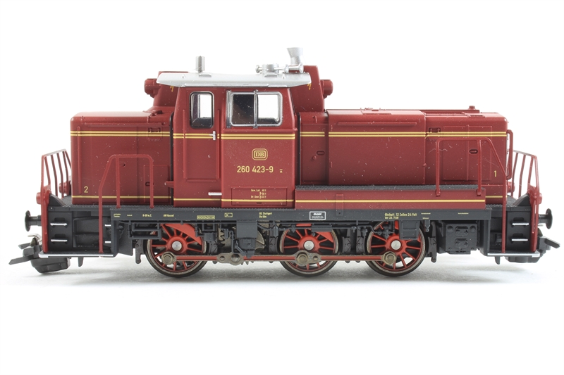 Trix 22616 Class BR260 423-9 of the German DB Epoch IV - Hattons