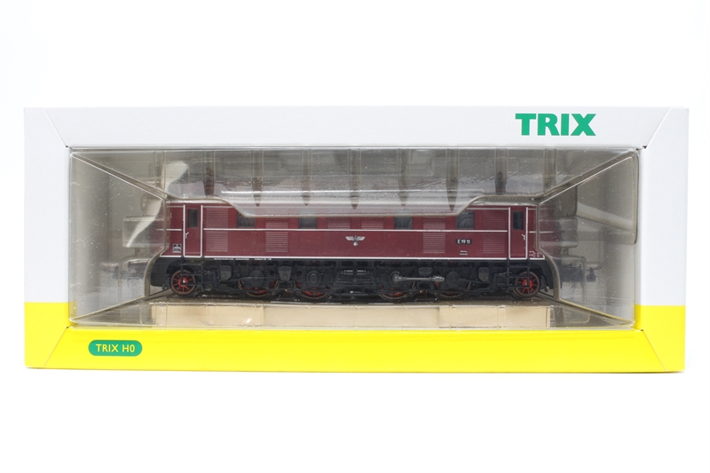 Trix 22708TRX Class E 19 11 of the DRG - Hattons